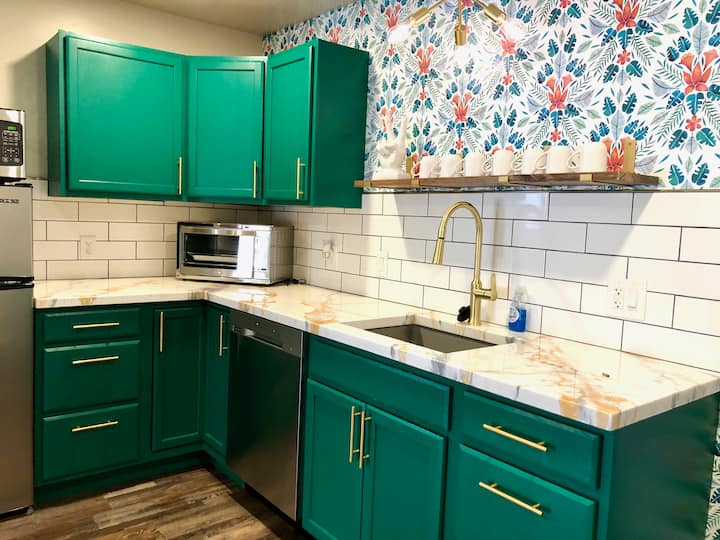 Downtown Fruita Vibes! New 2 Bedroom Apartment - Fruita, CO