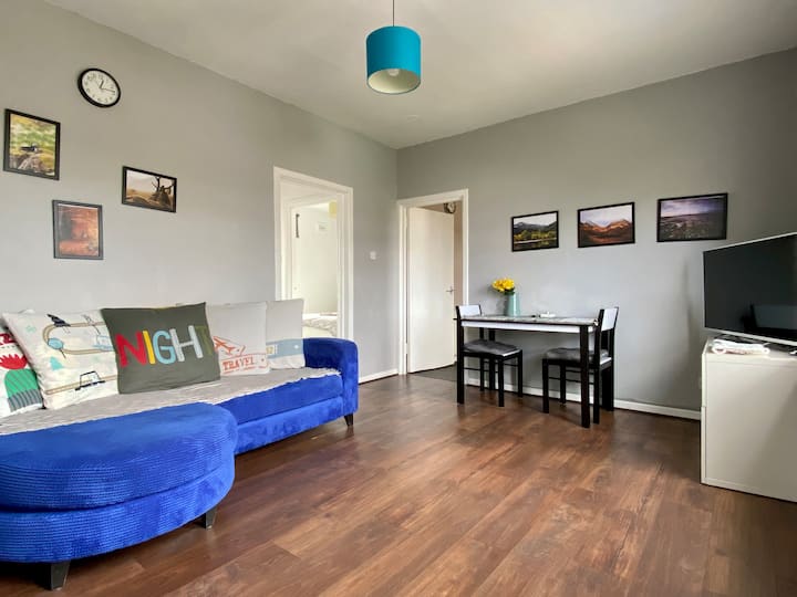 Bright, Cosy 2 Bedroom Flat Near Murrayfield - Edinburgh, UK