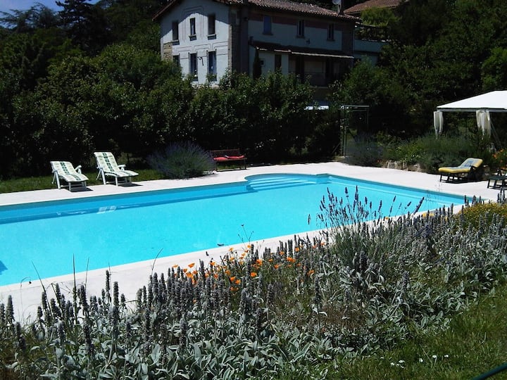 Grande Maison , Terrain Et Piscine - Aude
