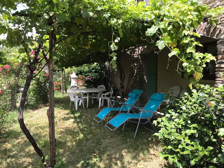 Appart Cévenol Avec Terrasse Et Jardin Ombragés - Lozère