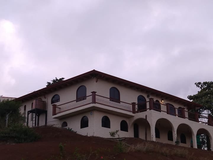 3 Bedroom House Full Of Peace And Incredible Views - Costa Rica