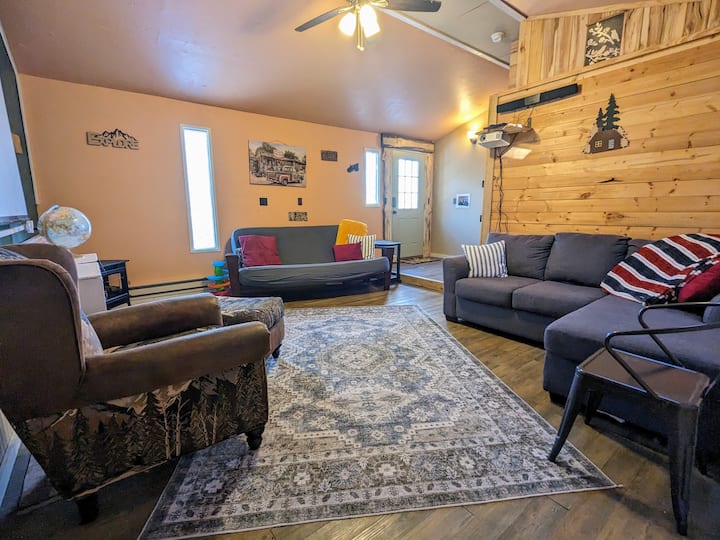 Quirky Country Retreat Near Woods & Pastures - Olathe, CO