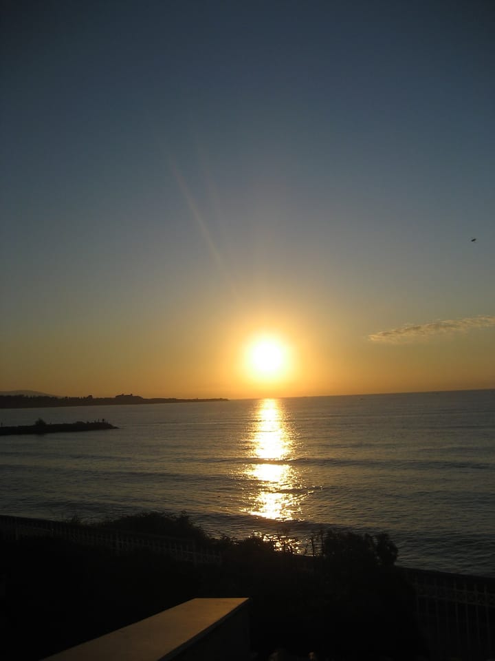 Tuż Nad Morzem, 100m2, 2 Sypialnie, Salon, Taras - Ravda