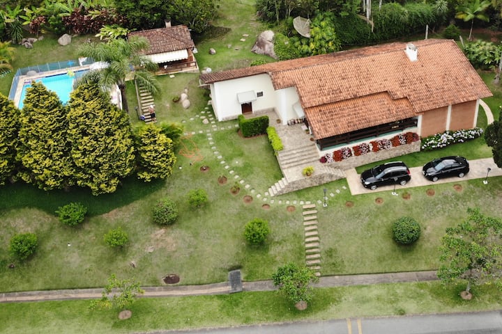 Casa De Campo Veleiros De Ibiúna 5qtos 12 Hóspedes - São Paulo
