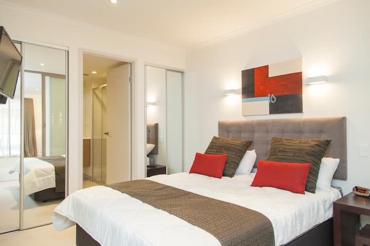 Superb South Bank Apartment - Brisbane