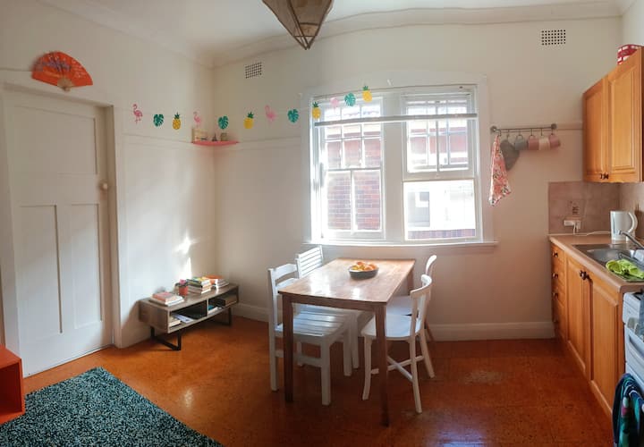 Coogee Beach - 2 Bedroom Apartment - Sydney