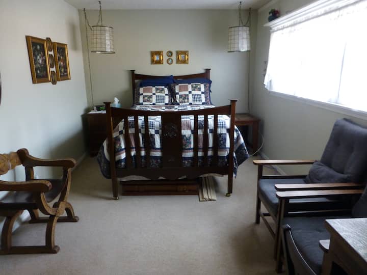 Beautiful Home:4 Bed,2 Bath - Long Beach, CA