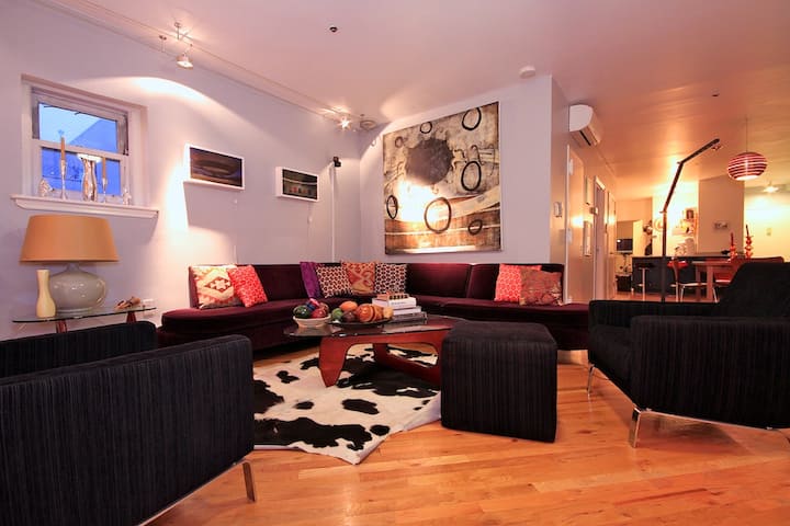 Spacious, Modern Private Suite In Large Apartment - Brooklyn, NY