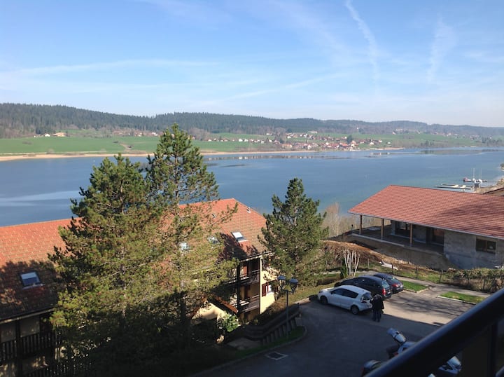 Malbuisson Appartement Avec Balcon Vue Sur Le Lac. - Malbuisson