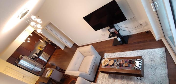 Bright And Comfy 2-bedroom 2-bathroom Corner Unit - Markham