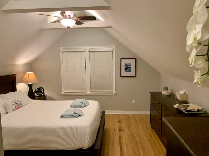 Entire Cozy Home W/ Hot Tub - Near Va, Msp Airport - Minneapolis, MN