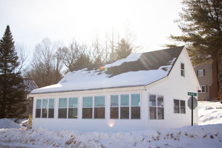 In Town Location! Close To Sunday River! - Bethel, ME