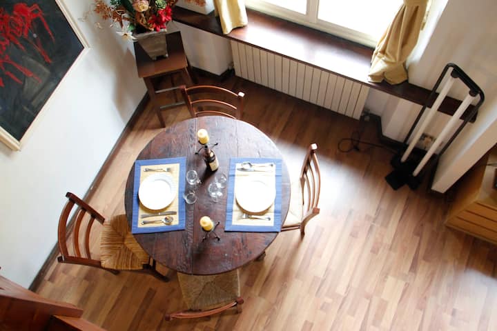 Bright Apartment On 2 Levels - Florence