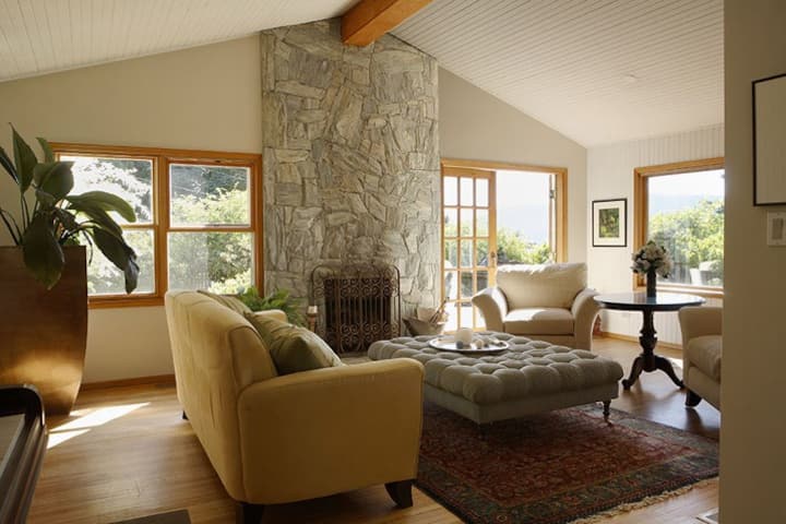 Inquire If Dates Appear Unavailable Feb2026 7 Min - Bowen Island