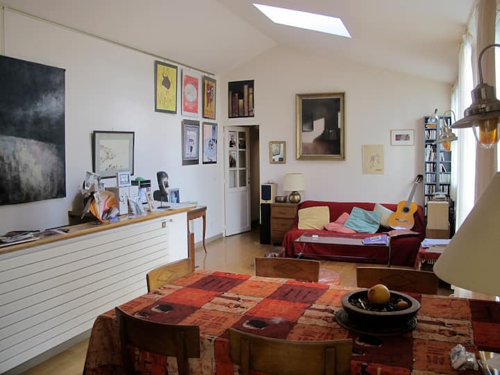 Maison 3 Pièces Sur Cour -  Près Canal St Martin - Paris