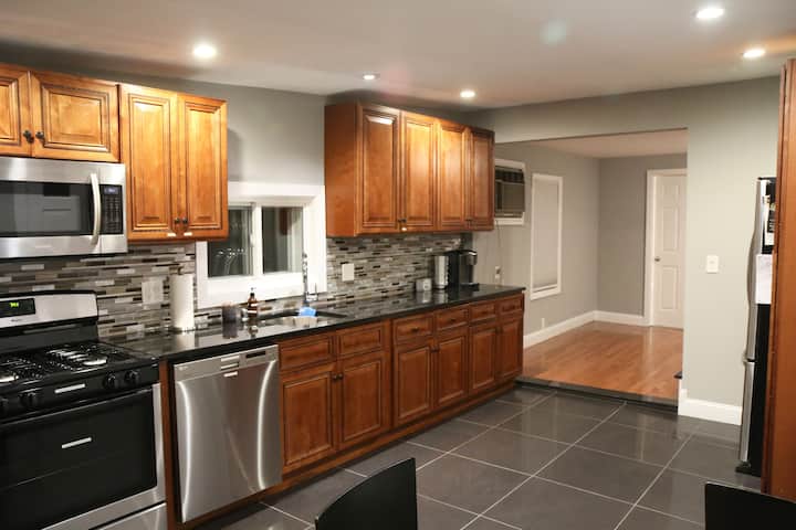 Zakim-walk To Airport/subway-15min To Downtown - Boston, MA