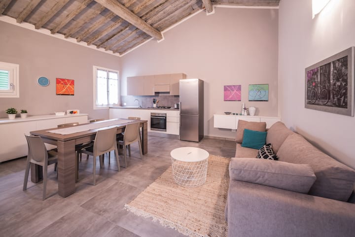 For Large Groups/families At 100m From The Duomo - Florencia