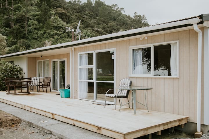 Seaview 3 Bedroom Family Cottage - テムズ