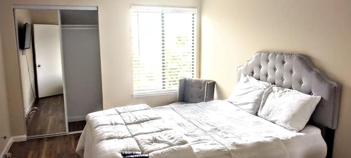 Linden Square Private Condo - El Cerrito, CA