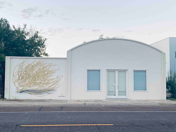 Golden Tumbleweed Gallery - Marfa, TX