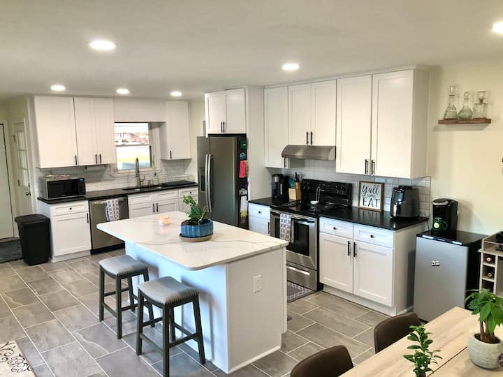 Still Available! Masters Week Private Room - Augusta, GA