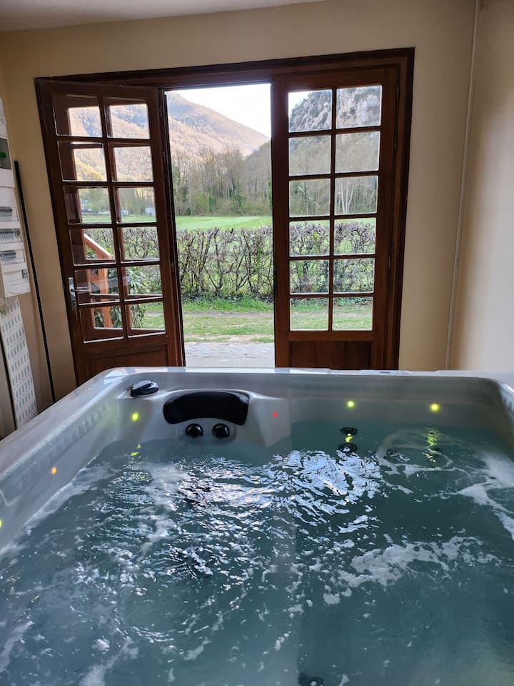 Le Chalet Du Ruisseau Avec Spa - Pyrenees