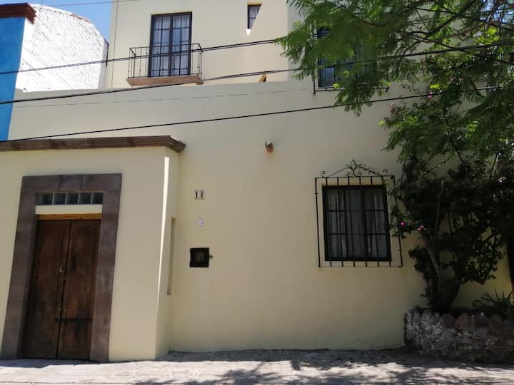 Hermosa Casa Con Espectacular Terraza /12 Personas - San Miguel de Allende