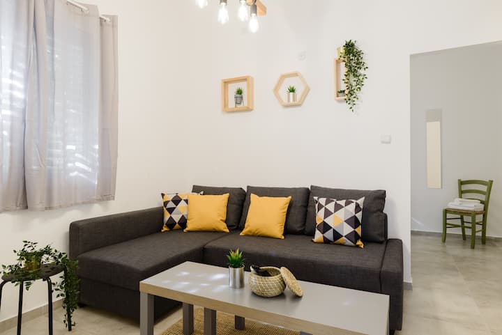 Charming 1br Apt Art&culture Tlv Beating Heart - Tel-Aviv