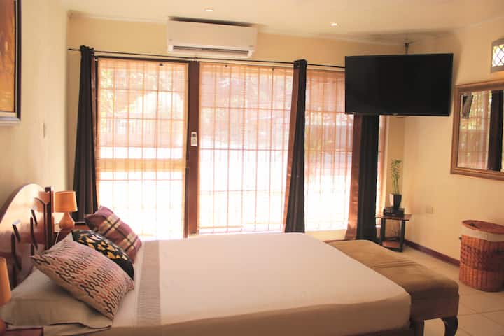 5 Min Drive To Beach Ac, Kitchen - Playa Herradura