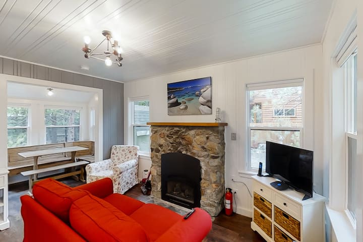 Meeks Bay Cabins | Resort and Cabin Rentals | Airbnb