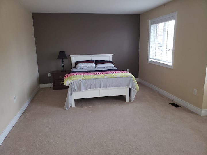 Accommodation Master Bedroom In Woodstock. - Woodstock