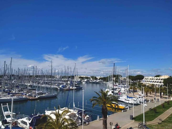 T2 Sur Le Port De Plaisance Port Camargue - Plage de l'Espiguette