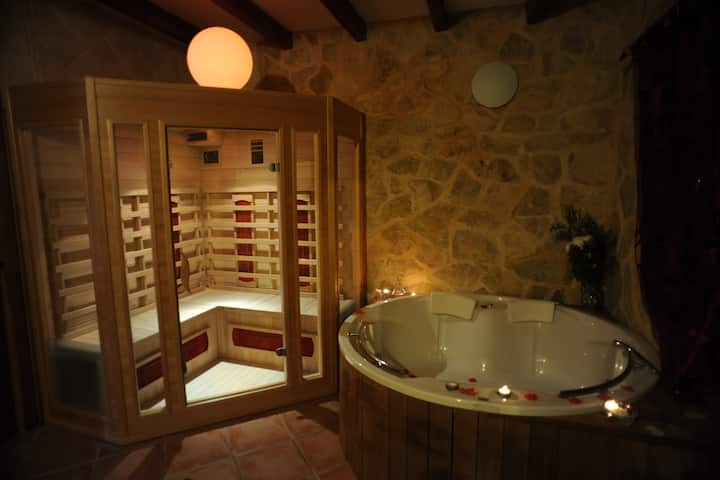 Home with Private Spa - Love Spa el Alamo Suite - Houses for Rent in ...