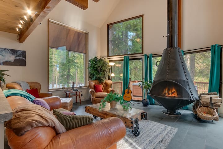 Watson’s Chalet: Spa And Bocce Court - Tahoe City, CA