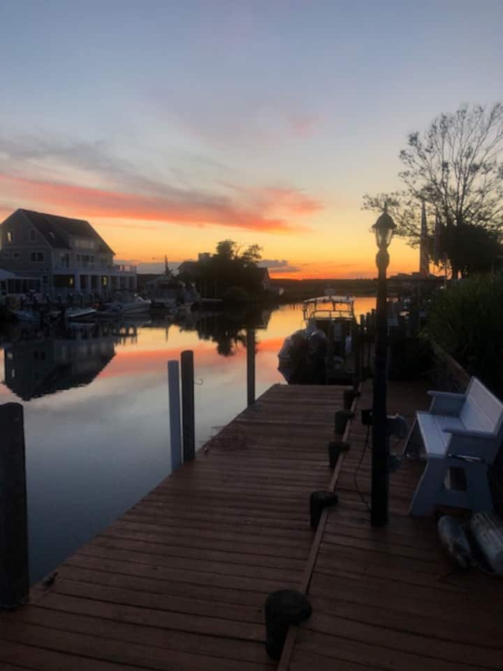 Waterfront Home W/ Private Dock And Sunset Views - Barnegat Light, NJ