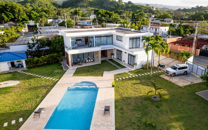 Villa Caribeña Con Piscina Para Grupos Y Familias - Dominicaanse Republiek