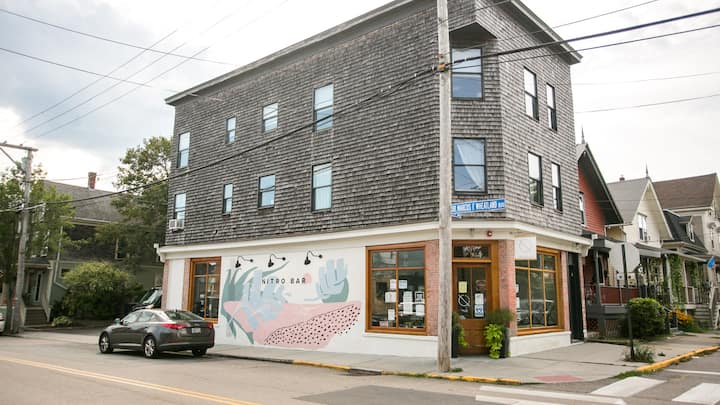 Best Loft In Newport!  Large-updated-near Downtown - Newport, RI