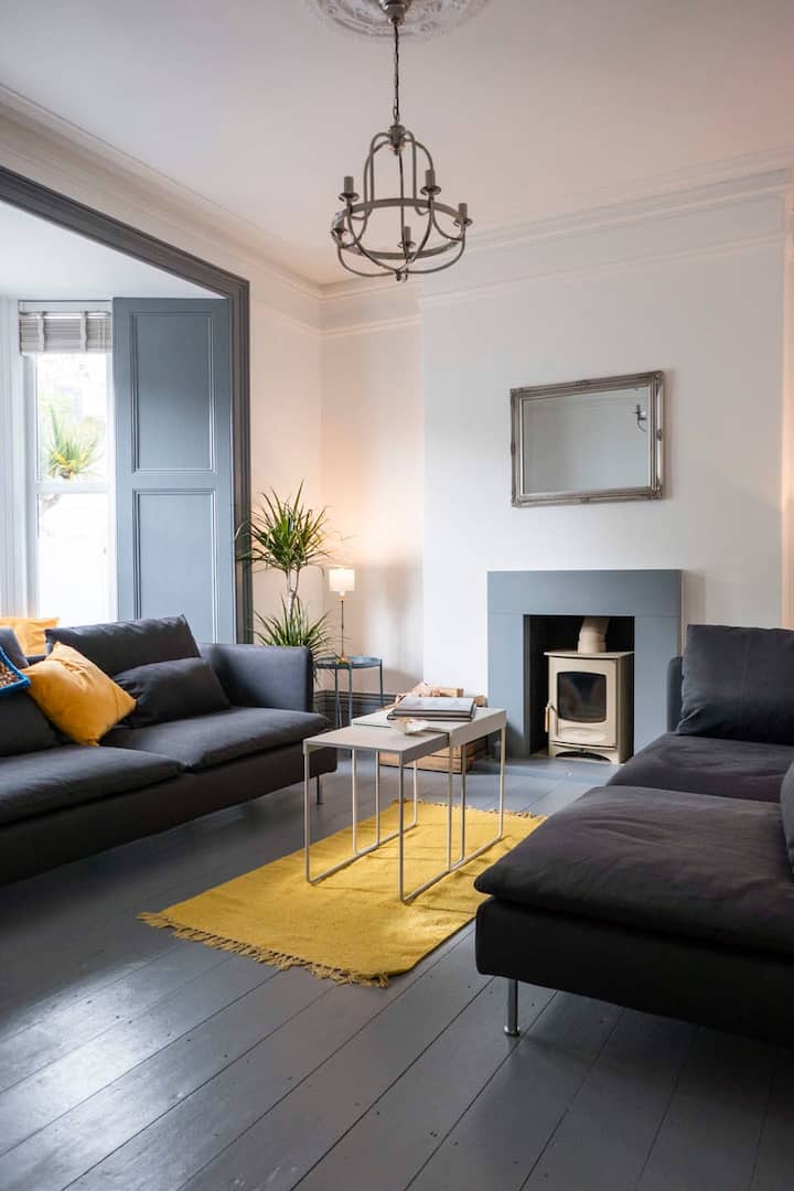Large 6 Bed Town House Central Falmouth, Sleeps 12 - Falmouth