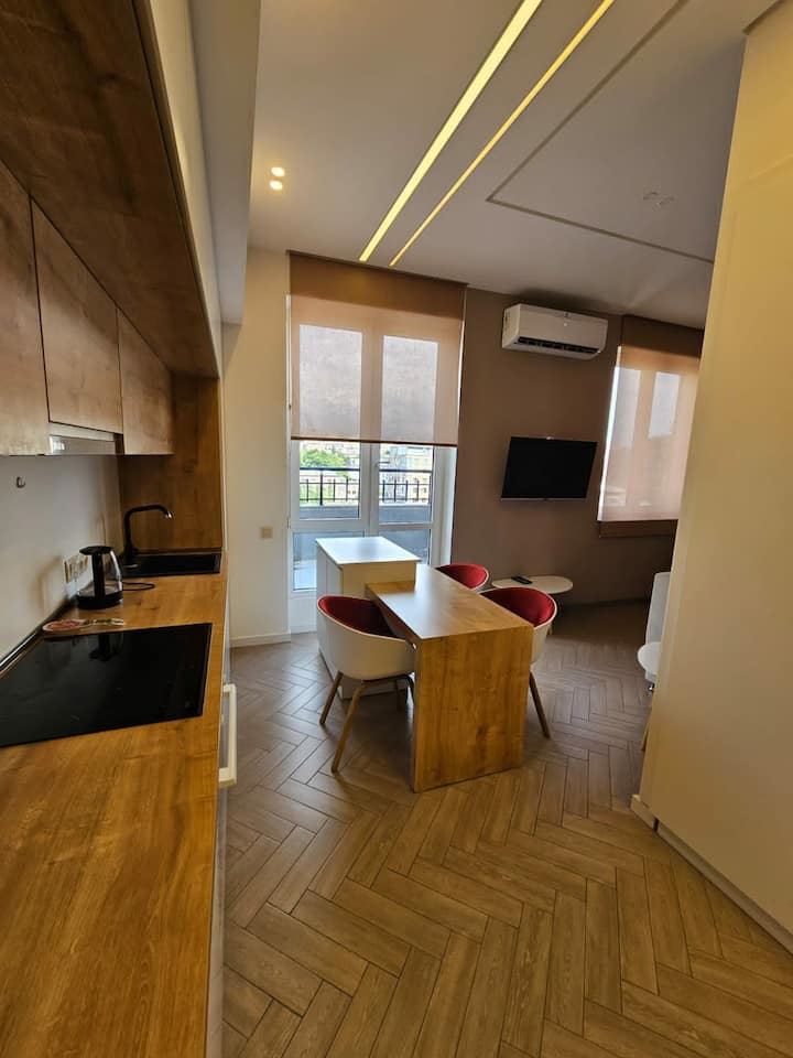 Квартира с дизайнерским ремонтом - Yerevan