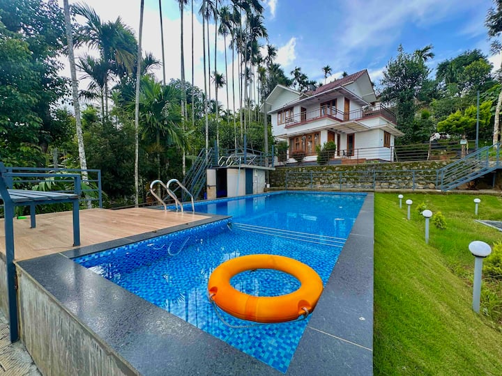Damscapes Private Pool Villa - Kerala