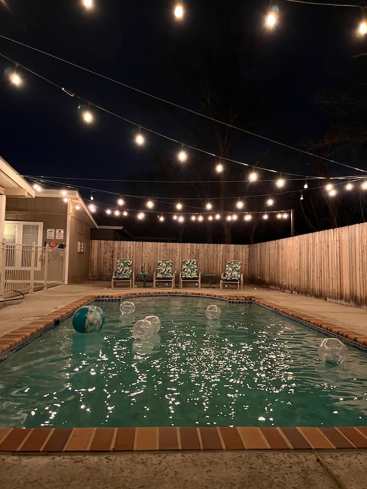 No Cleaning Fee! | Pool, Hot Tub & Putting Green - Oakland Estates - San Antonio