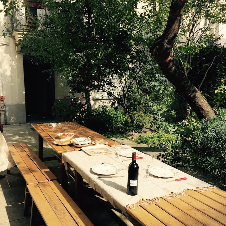 Un Jardin Unique à Montmartre ! Sacré Cœur. - Paris
