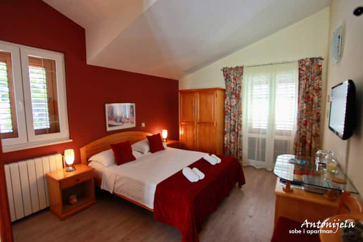 Antonijela Rooms & Apartment - B&b Room 3 -Balcony - Bol