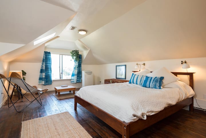 Private Garden Loft Apartment - University of Portland, Portland