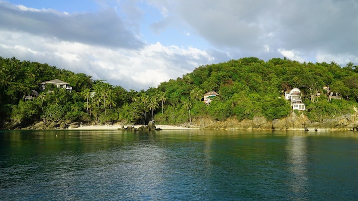 Secluded Romblon Beach House (Jungle House) - Romblon