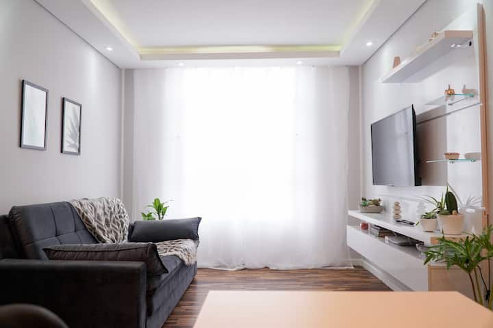 Apartamento Reformado No Coração De Curitiba - Curitiba