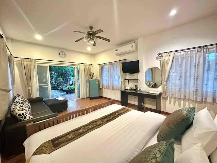 Surinbeach Double Room - Thap Sakae