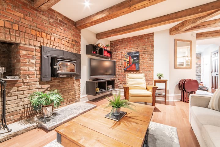 Historic Downtown Halifax 2-bedroom Apartment - Halifax, NS, Canada