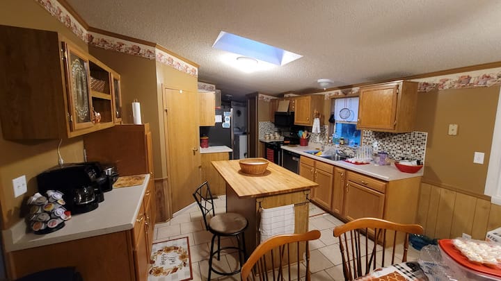 Rose Room, The Perfect Mix Of City And Country. - Charleston, IL