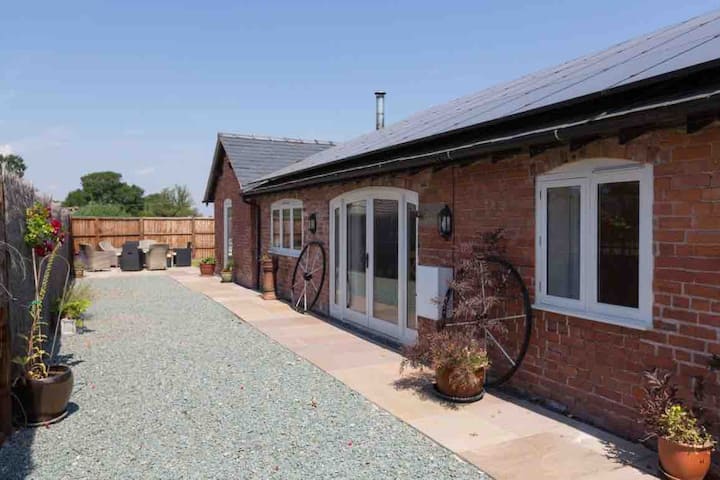 The Dairy Barn - Oswestry
